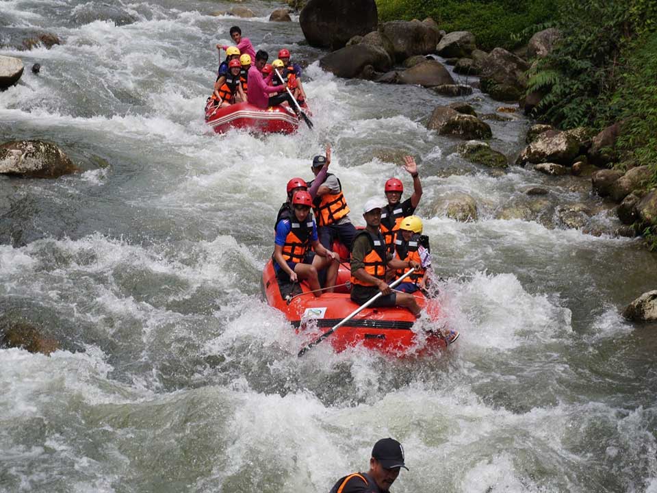 ล่องแก่ง White Water Rafting สองแพรก พังา ทัวร์ ภูเก็ต