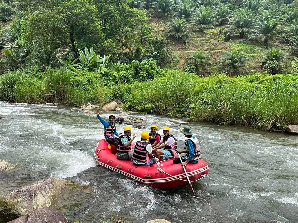 ล่องแก่ง White Water Rafting สองแพรก พังา ทัวร์ ภูเก็ต